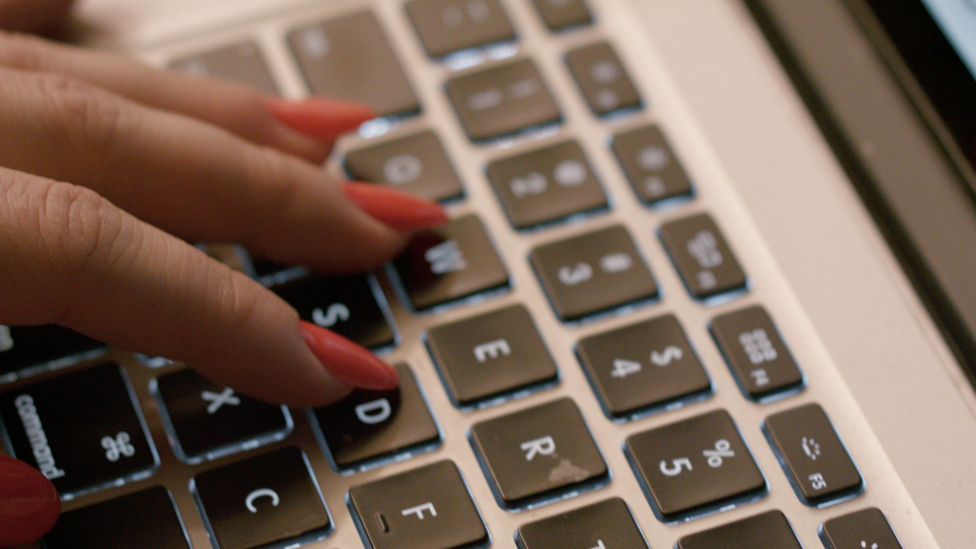 Watch: CODE: DEBUGGING THE GENDER GAP Trailer | Tribeca